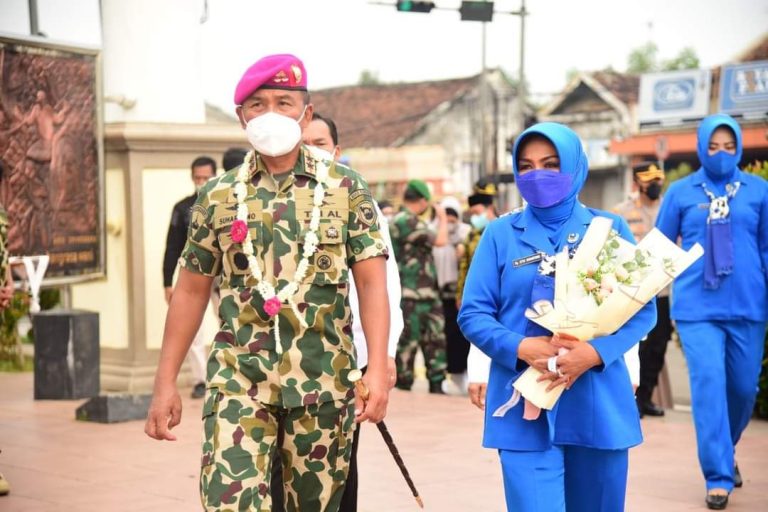 Monumen Alutsista Korps Marinir TNI AL Diresmikan Dankormar
