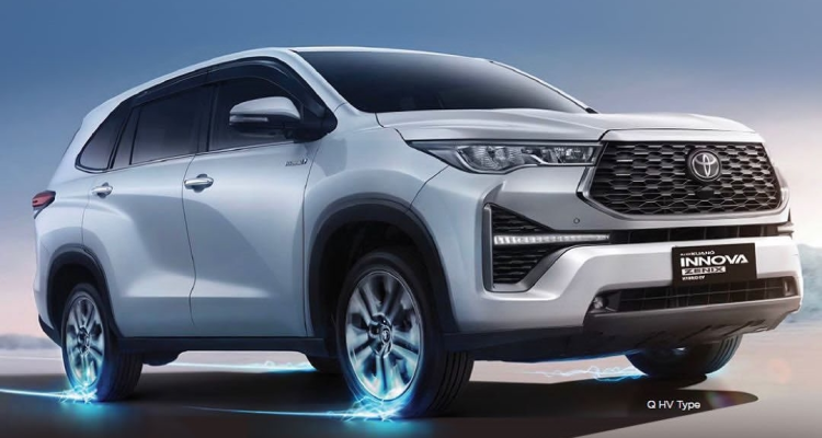 Toyota Mulai Produksi Mobil Hybrid Toyota Innova Zenix di Indonesia