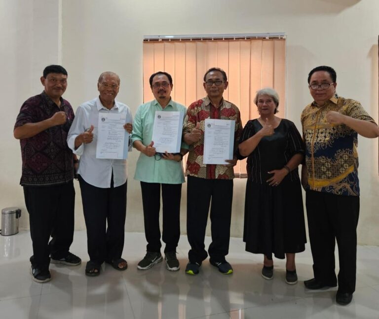 Moderamen GBKP Serahkan SK Tim Konvensi Balon Bupati dan Wakil Bupati ...